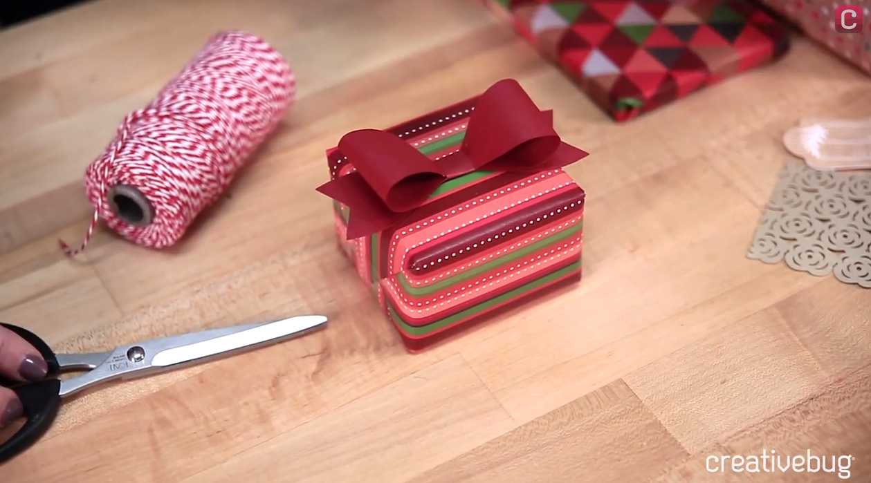 Free Technique Monday Gift Wrapping Techniques Creativebug Blog